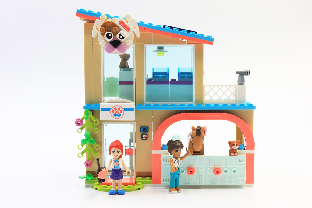 LEGO Friends 41446 Heartlake City Vet Clinic review and gallery