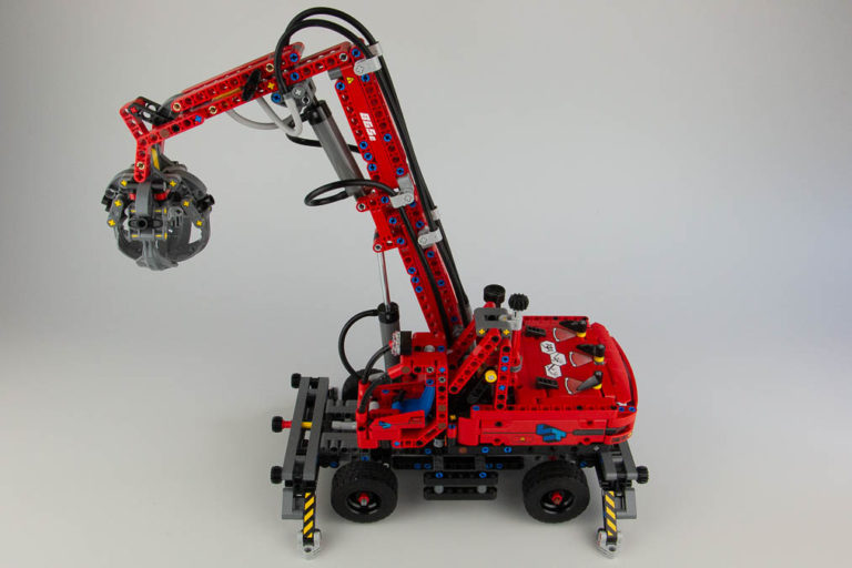 LEGO Technic 42144 Material Handler set review and gallery