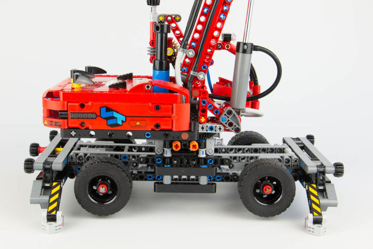 LEGO Technic 42144 Material Handler set review and gallery
