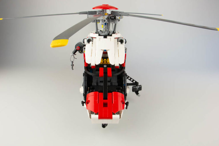 LEGO Technic 42145 Airbus H175 Rescue Helicopter reviewed