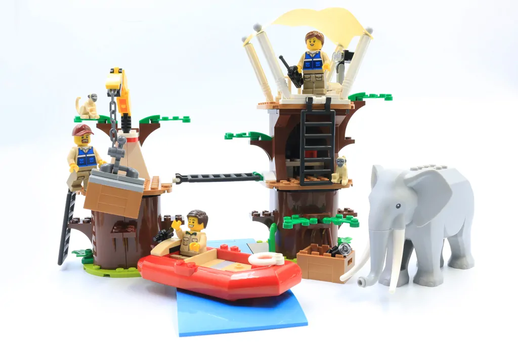 LEGO CITY 60307 Wildlife Rescue Camp review - Brick Fanatics