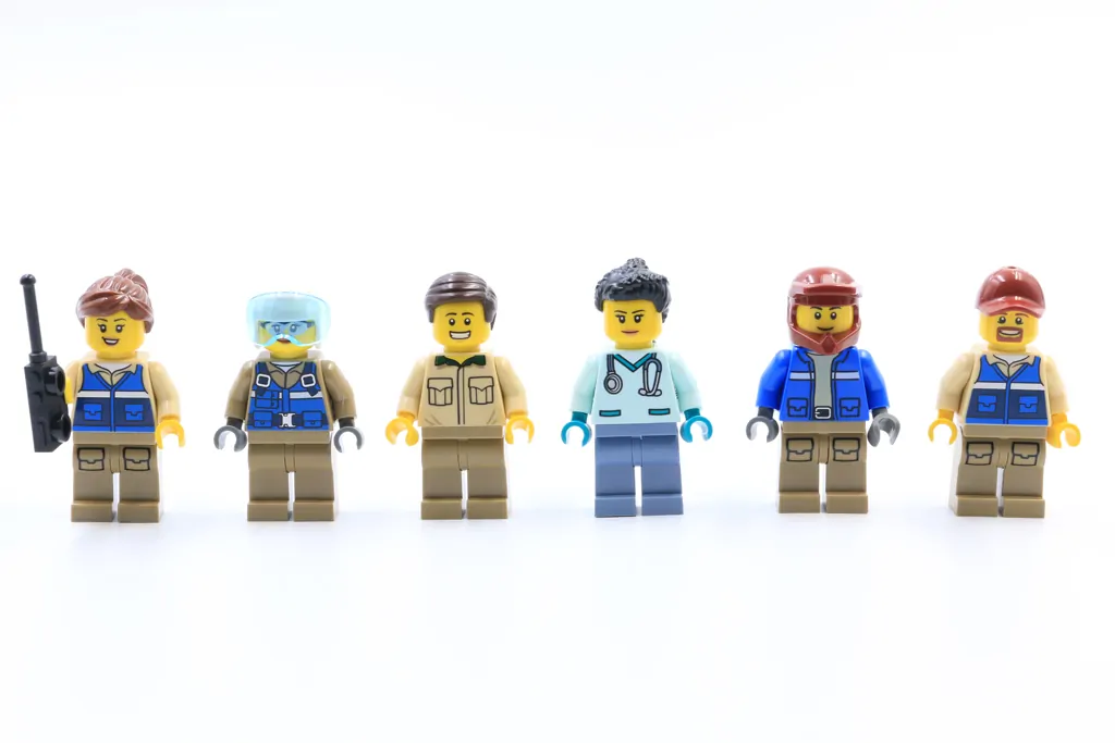 LEGO CITY 60307 Wildlife Rescue Camp review - Brick Fanatics