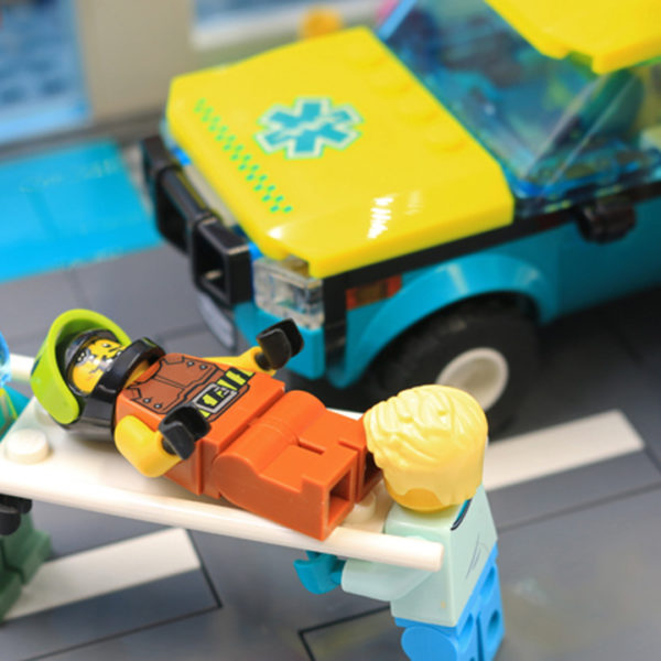 LEGO CITY 60330 Hospital review – medical marvel or misfire?