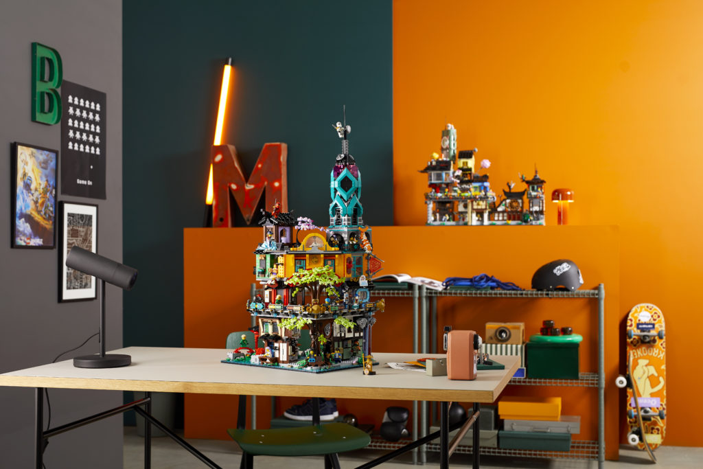 LEGO 71741 NINJAGO City Gardens full image gallery