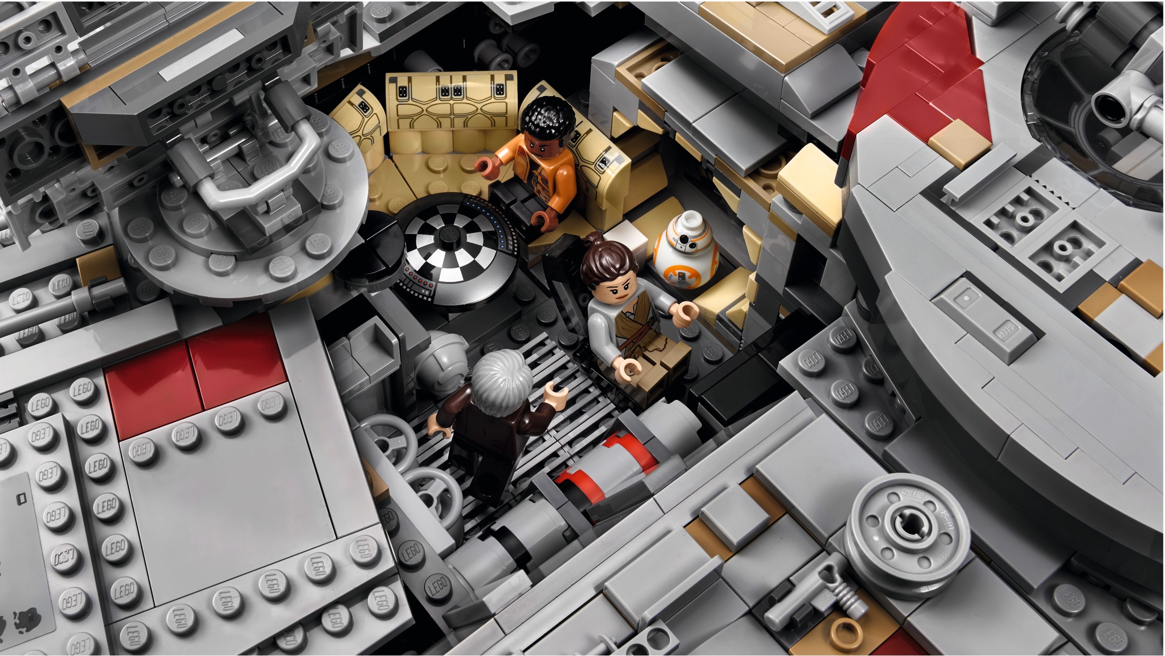 Save over £100 on LEGO Star Wars 75192 Millennium Falcon
