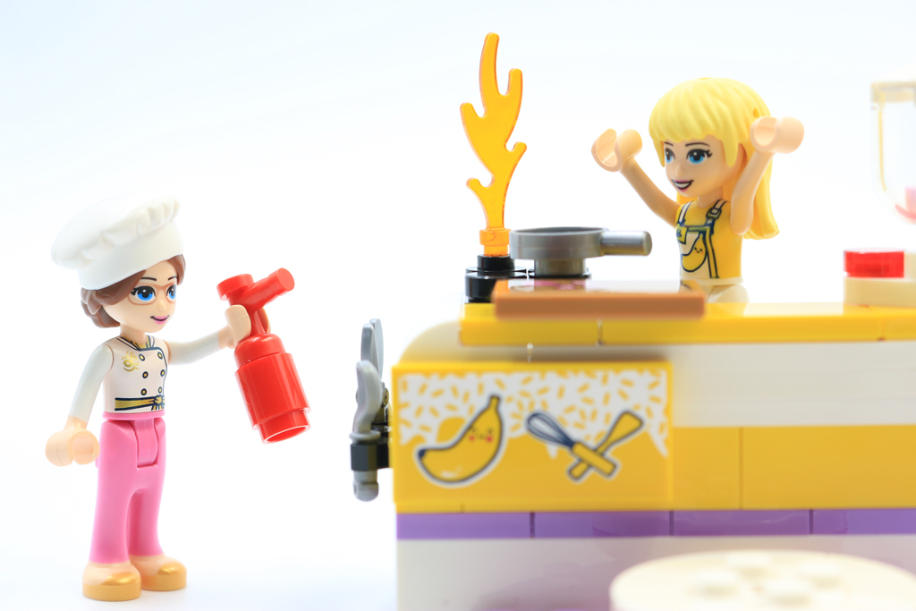 LEGO Friends 41393 Baking Competition review