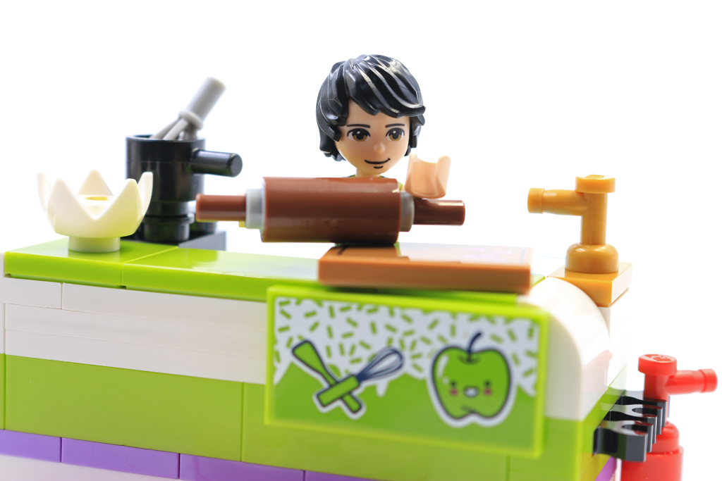 LEGO Friends 41393 Baking Competition review
