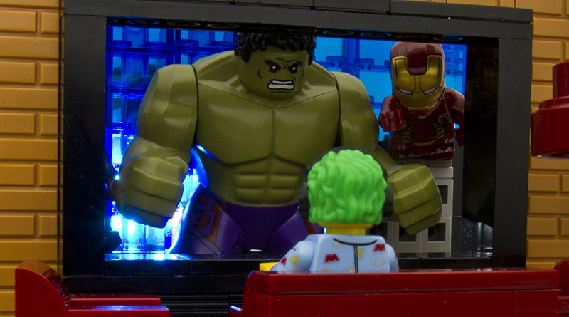 Brick Pic of the Day: Big screen gaming