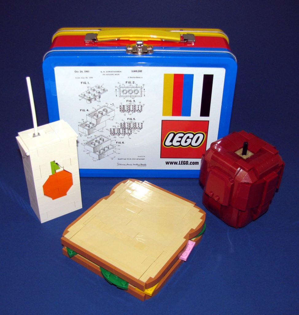 Brick Pic of the Day: LEGO lunch
