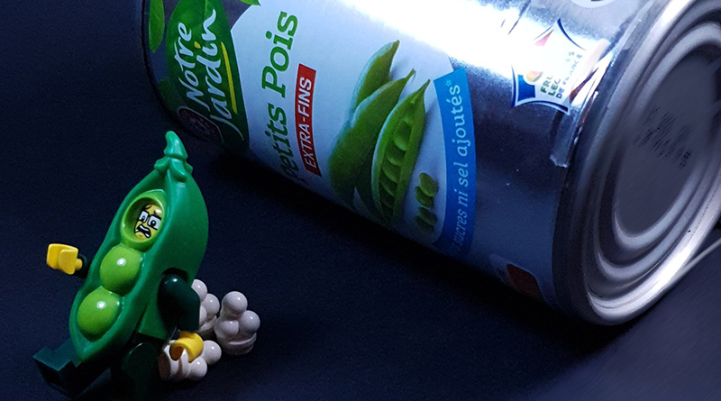 Brick Pic of the Day: Peas