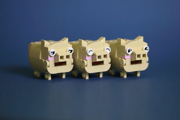 Brick Pig of the Day: Three little pigs