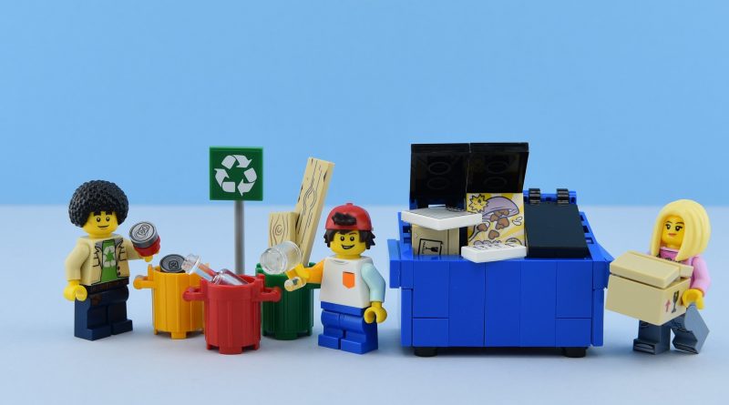 Brick Pic of the Day: Keep recycling