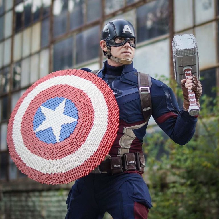 Bricker Builds shows LEGO how to make proper 18+ sets