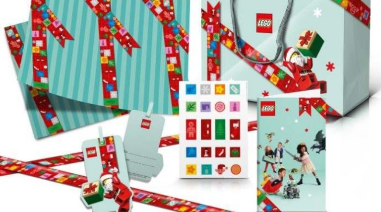 Free LEGO Holiday Gift Set now available online and in-store
