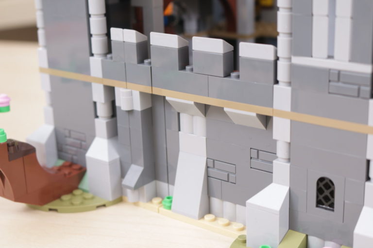 How to improve the LEGO Creator 3-in-1 31120 Medieval Castle