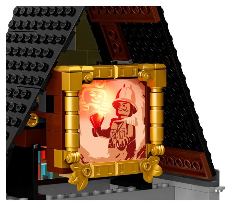 LEGO 10273 Haunted House officially unveiled