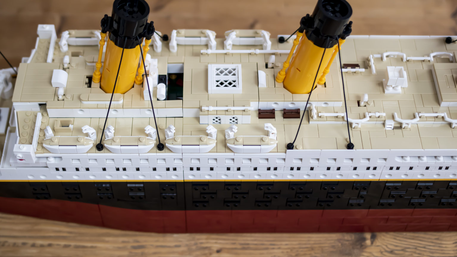 LEGO Creator Expert 10294 Titanic review and full gal