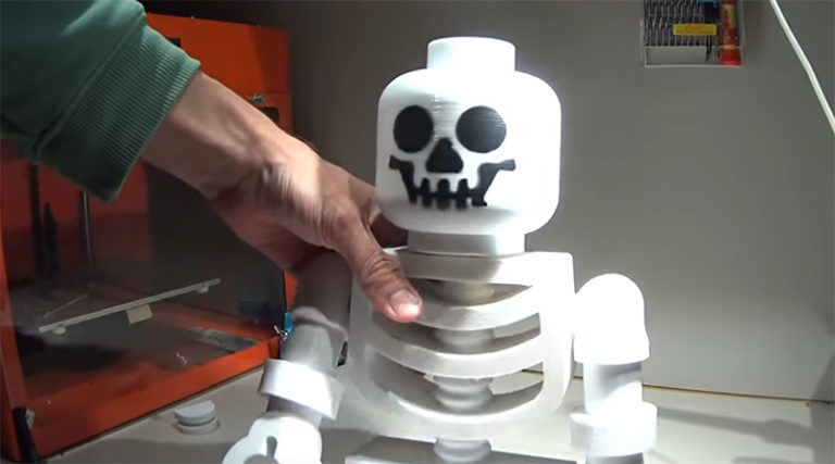 3D printing a LEGO skeleton