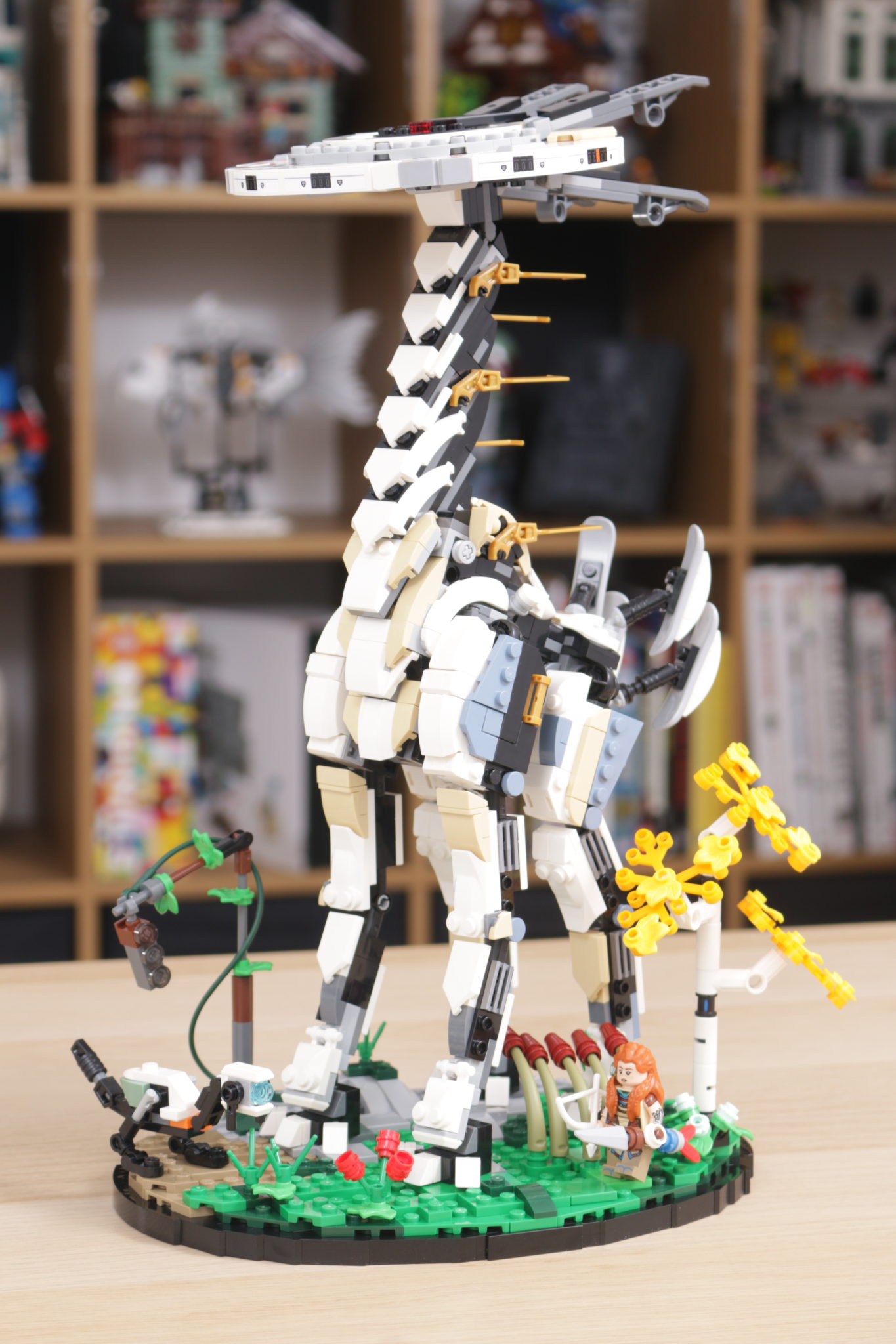 New LEGO Horizon minifigure spotted with physical prints and piece