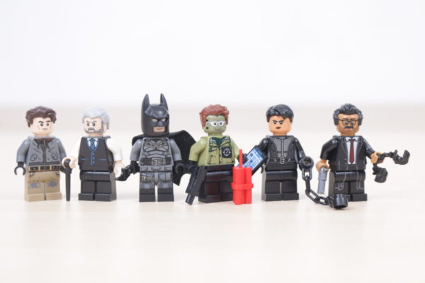 LEGO Batman 76183 Batcave: The Riddler Face-off full review