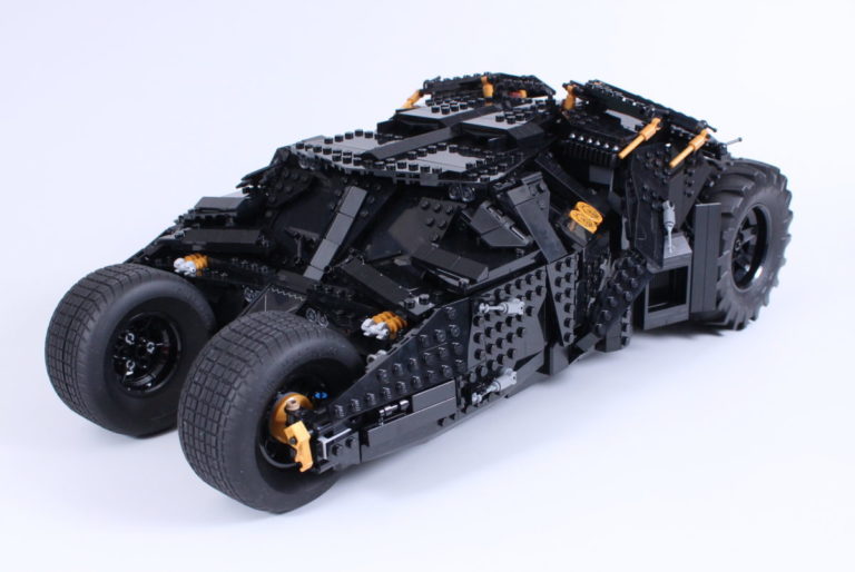 Grab this retiring LEGO Batman build in time for 76328 Batman: The ...