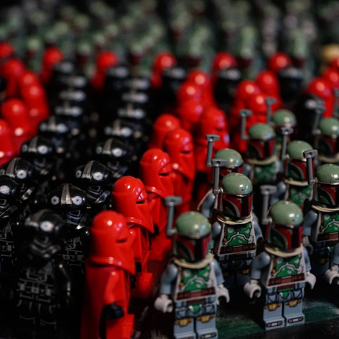 Minifigures are the medium in this awesome LEGO Star Wars artwork
