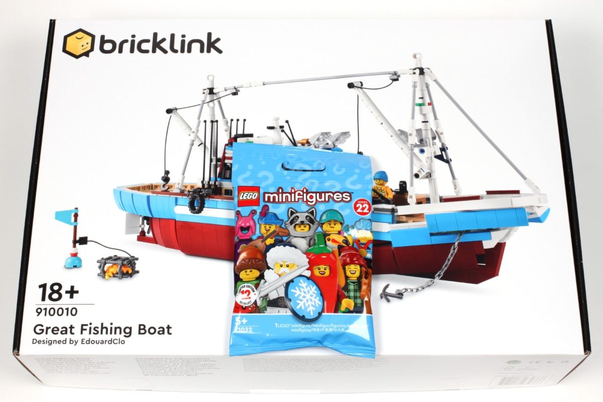 Look inside the first LEGO BrickLink Designer Program boxes