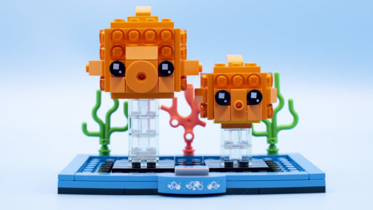 LEGO BrickHeadz 40442 Goldfish review and gallery