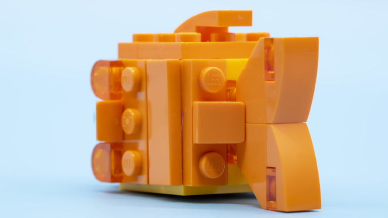 LEGO BrickHeadz 40442 Goldfish review and gallery