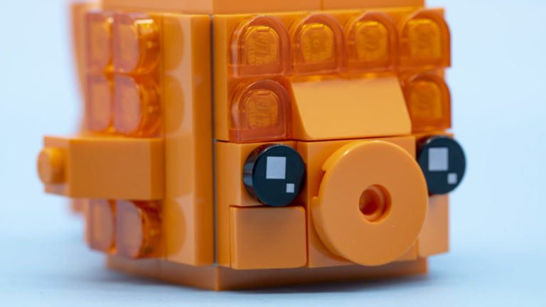 LEGO BrickHeadz 40442 Goldfish review and gallery