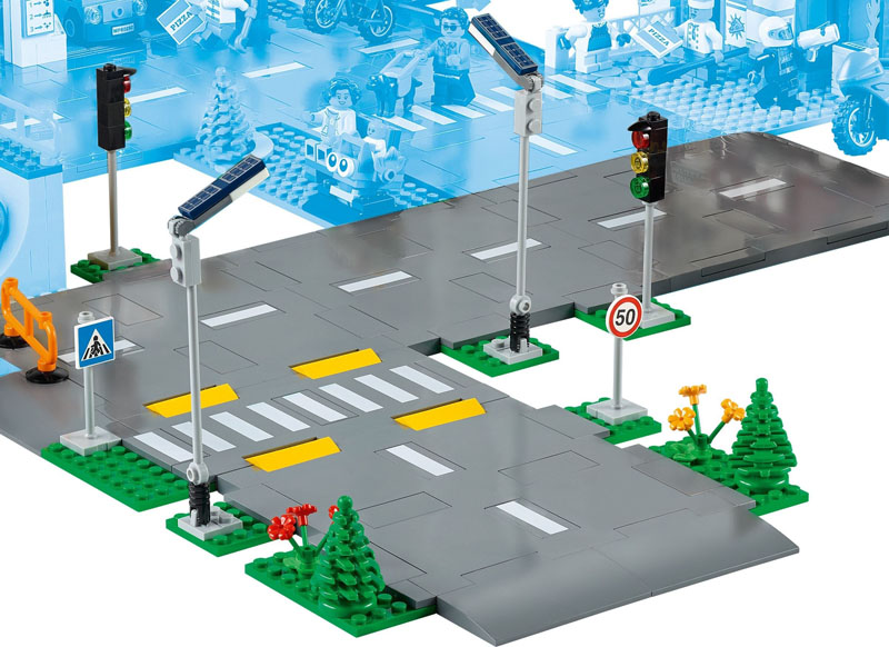 Closer look at LEGO CITY's brand new road plate system