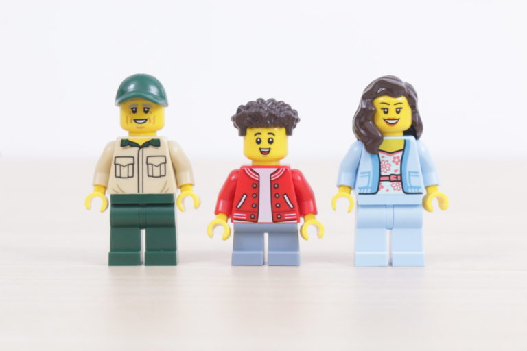 LEGO CITY 60326 Picnic in the Park review and gallery