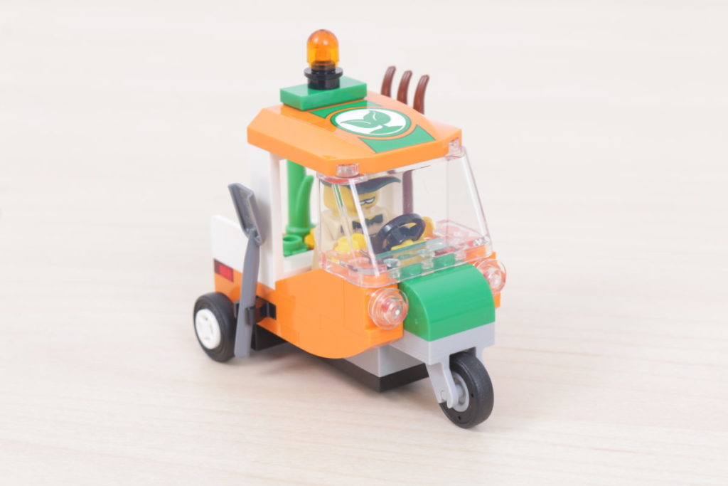 LEGO CITY 60326 Picnic in the Park review and gallery