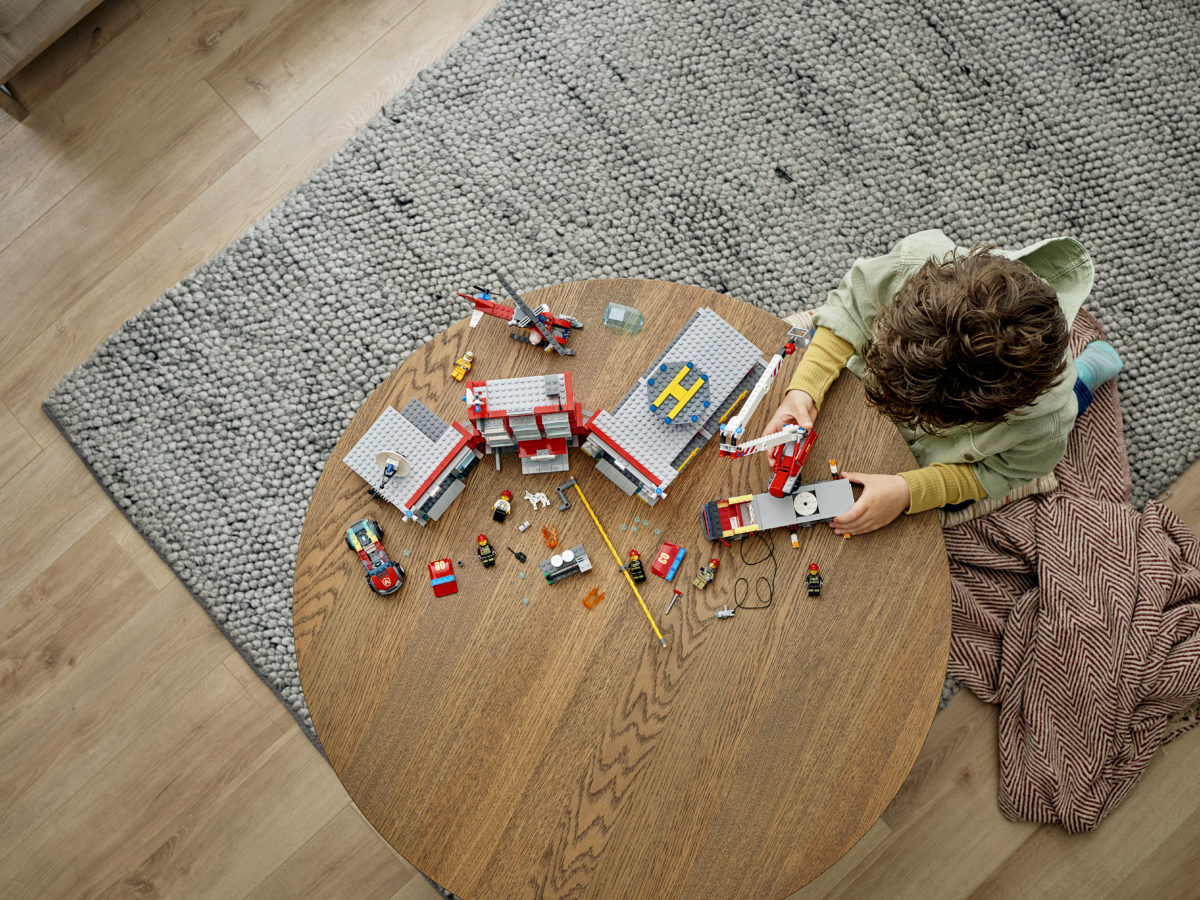 Two brand new resized LEGO CITY Fire Station sets revealed