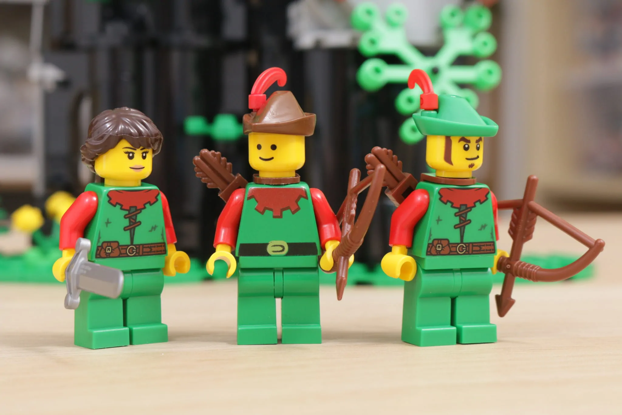 Comparing LEGO Forestmen minifigures new and old