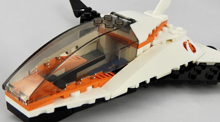 LEGO City 60224 Revisione della missione del servizio satellitare