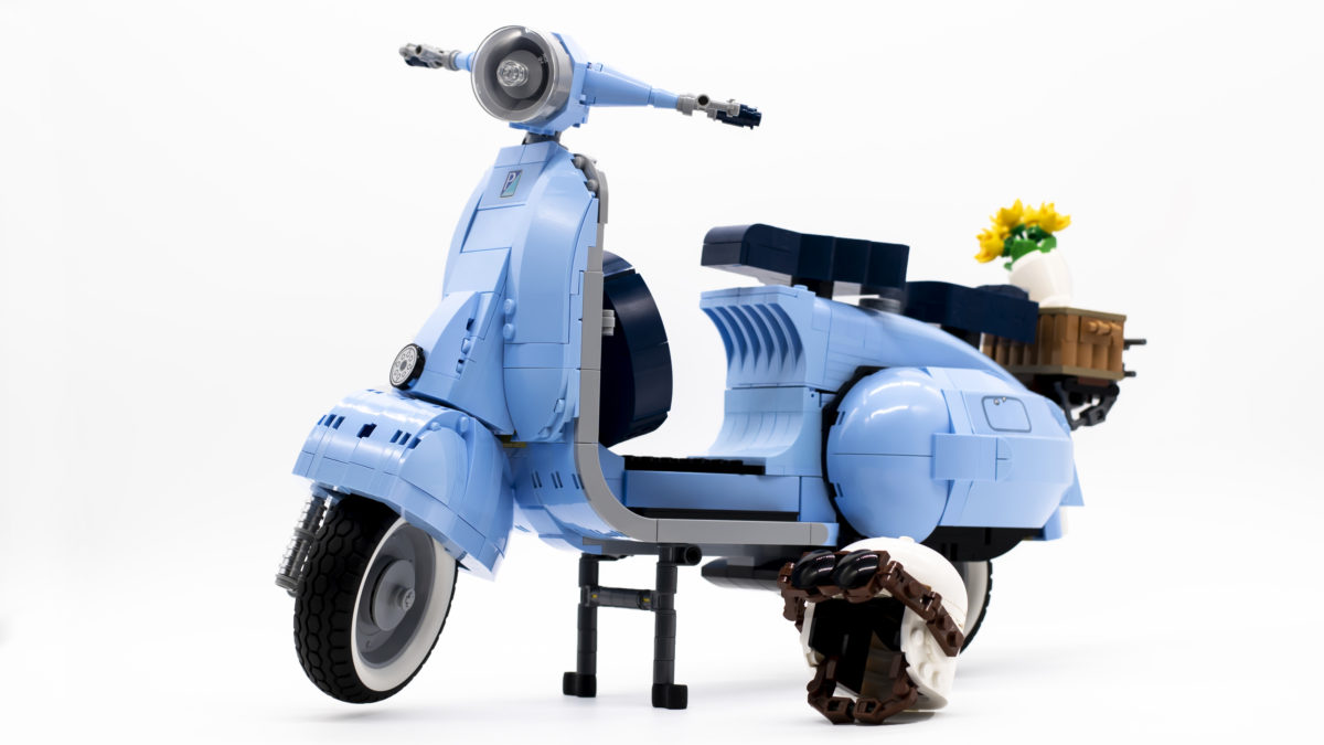 LEGO Creator Expert 10298 Vespa 125 full review and gallery