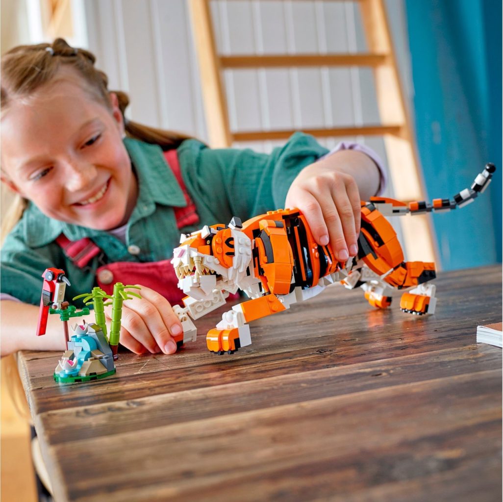 LEGO Creator 3-in-1 31154 Forest Animals: Red Fox review