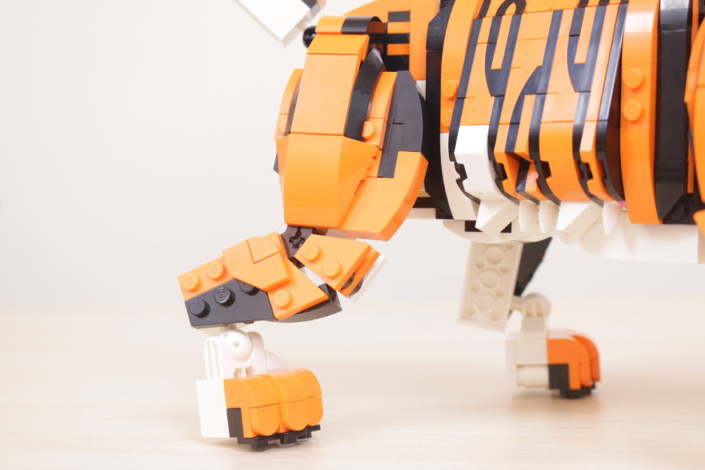 LEGO Creator 3-in-1 31129 Majestic Tiger review and gallery