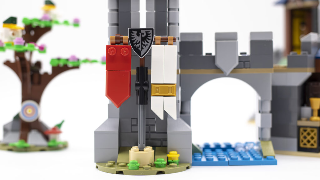 LEGO Creator 3-in-1 31120 Medieval Castle review and gallery