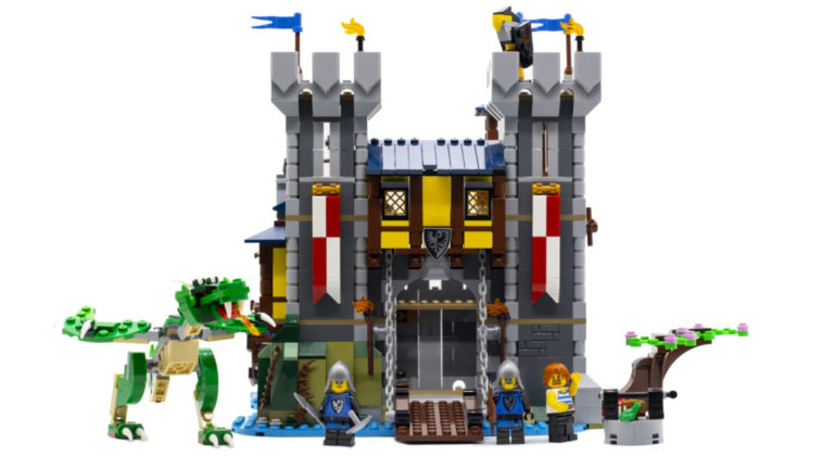 LEGO Creator 3-in-1 31120 Medieval Castle review and gallery