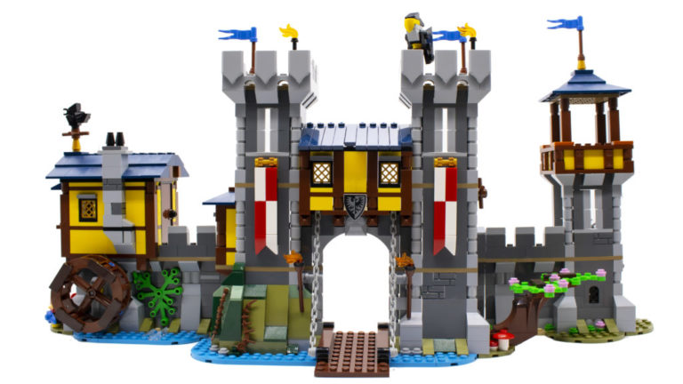 LEGO Creator 3-in-1 31120 Medieval Castle review and gallery