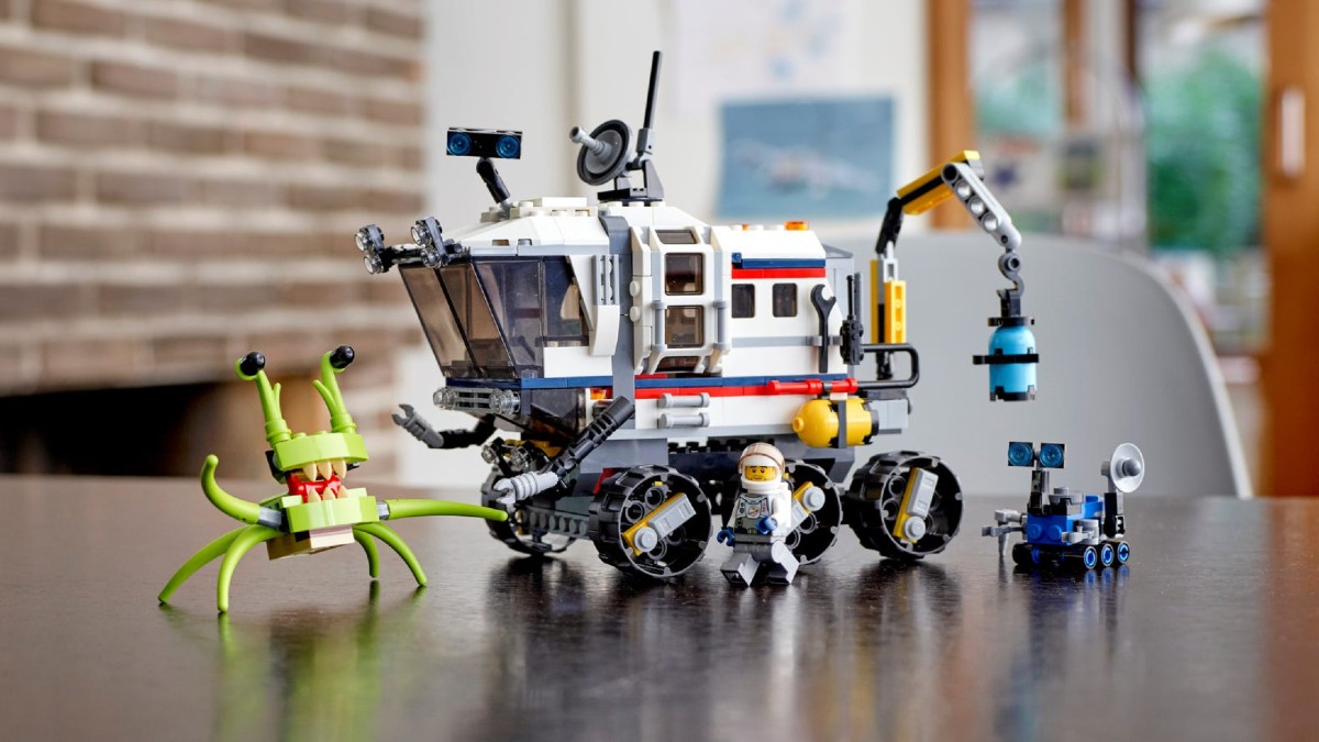 LEGO World Builder wants your sci-fi designs - Brick Fanatics