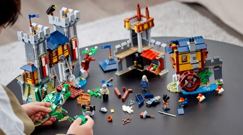 What can you do with two copies of LEGO Creator 31120 Medieval Castle?