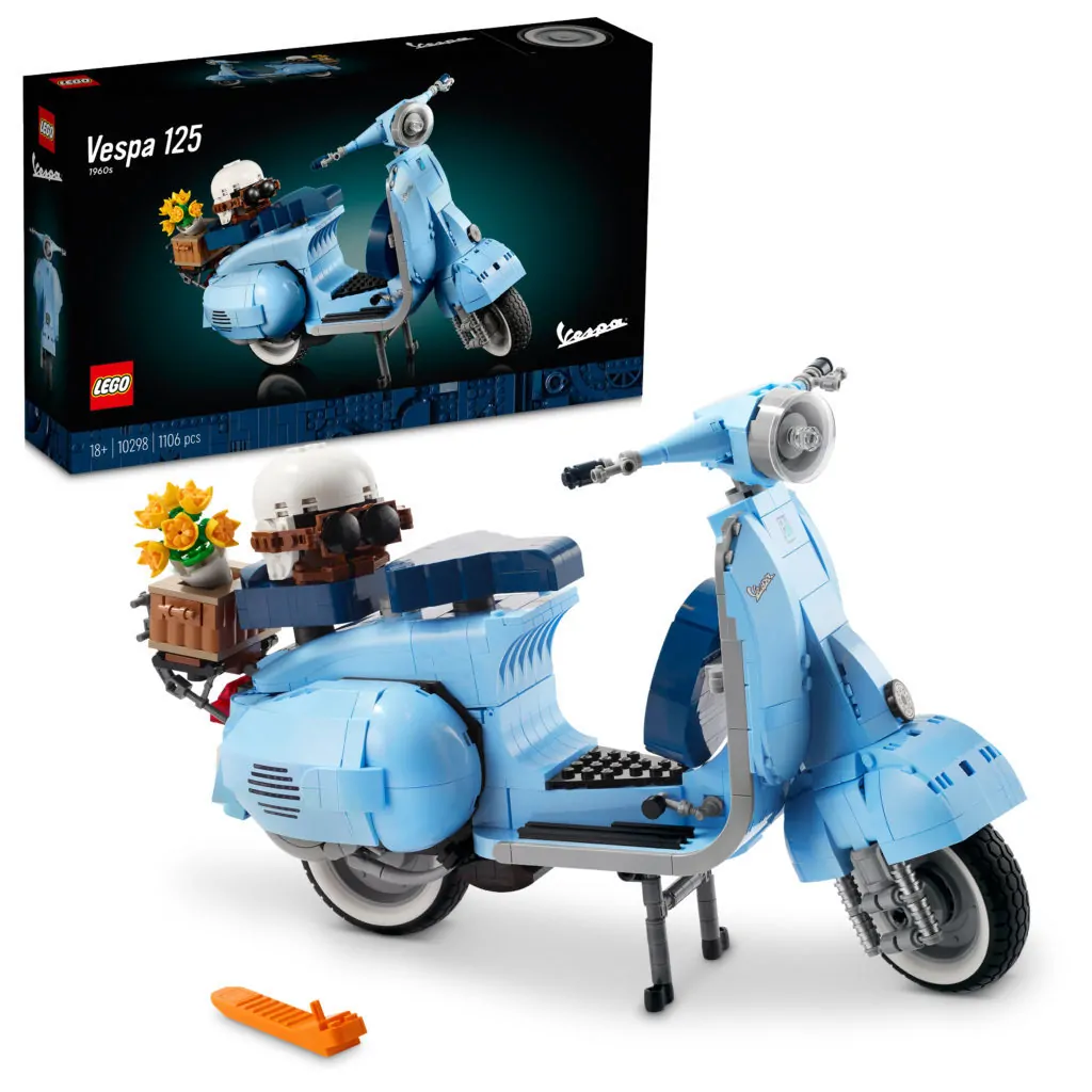 LEGO Creator Expert 10298 Vespa 125 officially unveiled