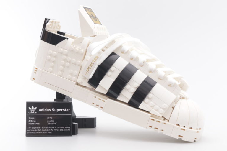 LEGO Creator Expert 10282 Adidas Originals Superstar review
