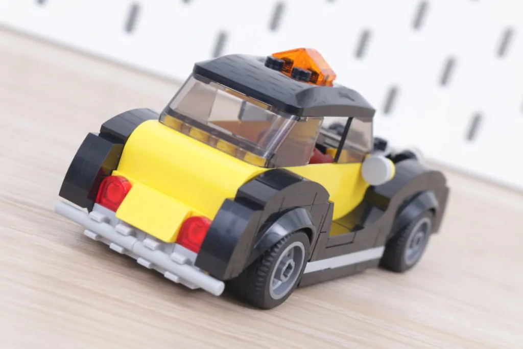 LEGO Creator Expert 40532 Vintage Taxi GWP review