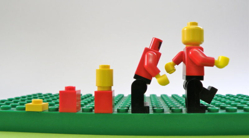 Brick Pic of the Day: Evolution Day
