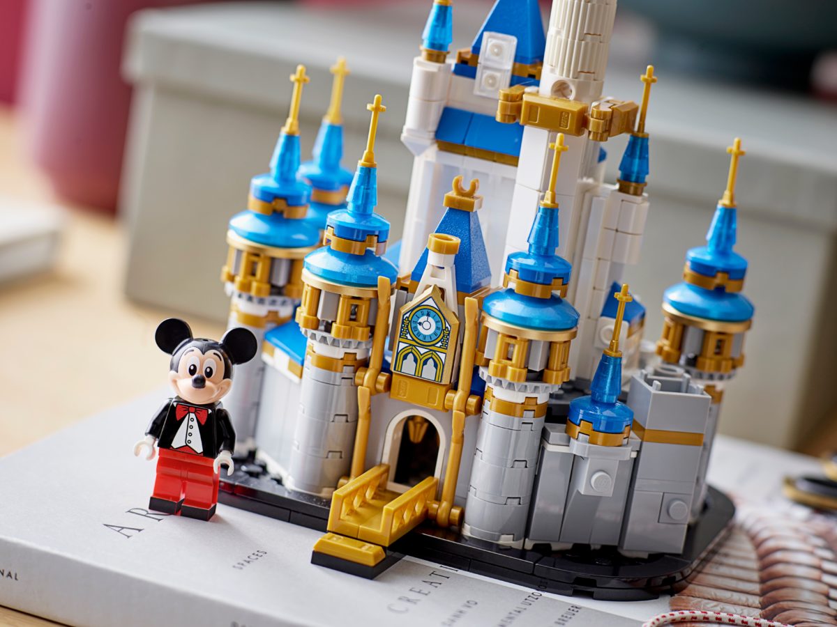 LEGO 40478 Mini Disney Castle officially revealed online