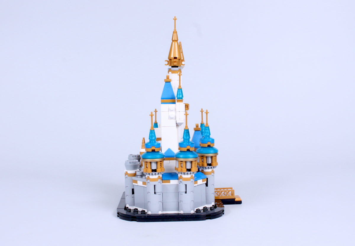 LEGO Disney 40478 Mini Disney Castle review and gallery